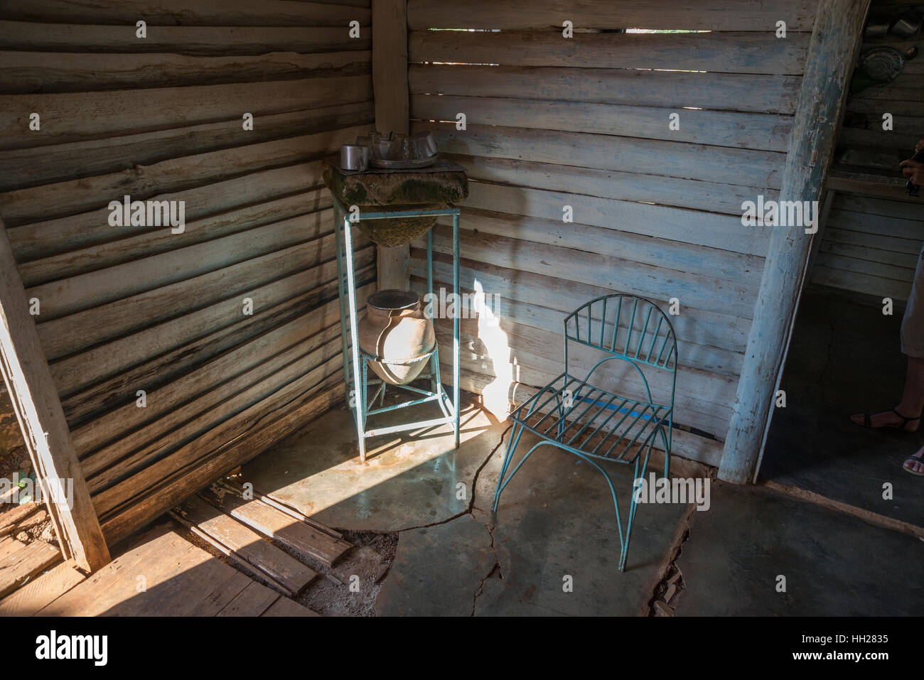 Inside Cuban farmers house Stock Photo - Alamy