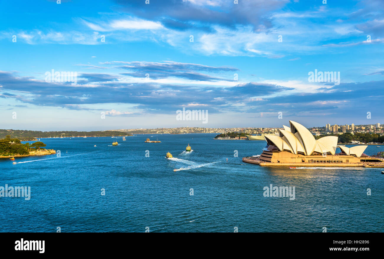 Aerial view sydney harbour bridge hi-res stock photography and images ...
