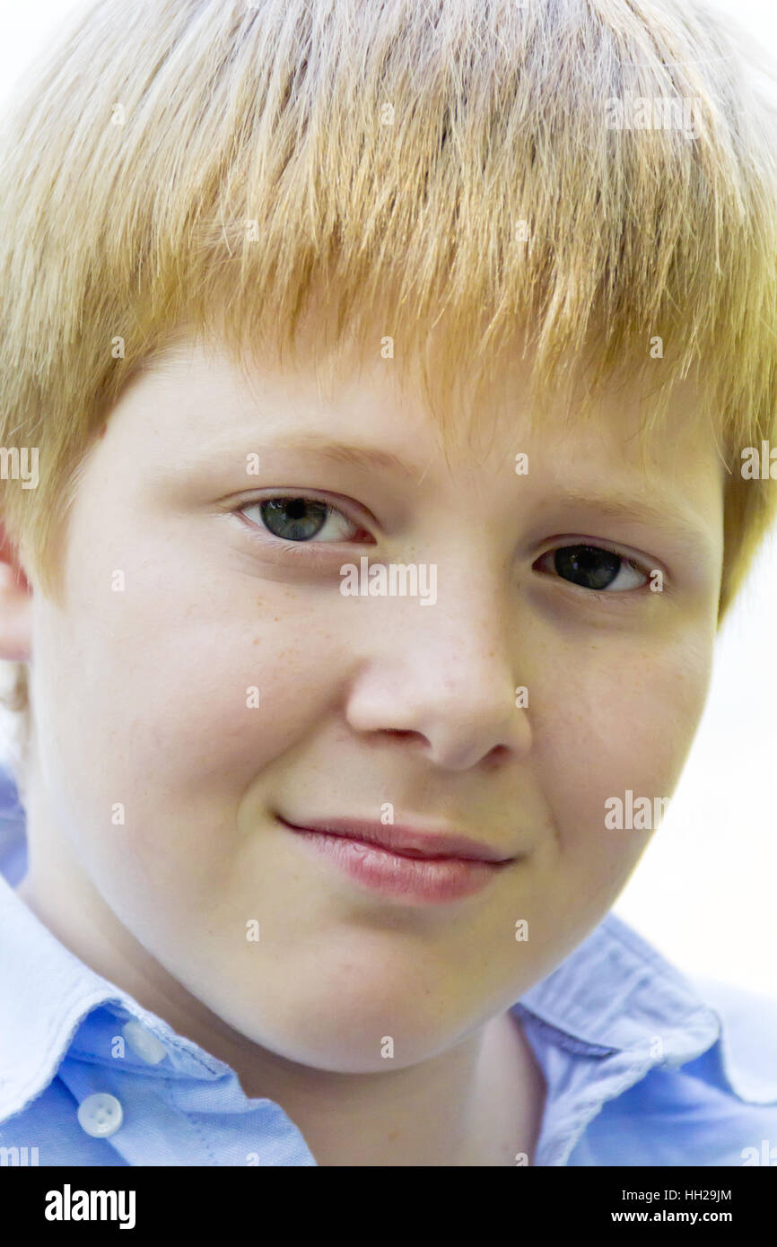Boy in blue hi-res stock photography and images - Alamy