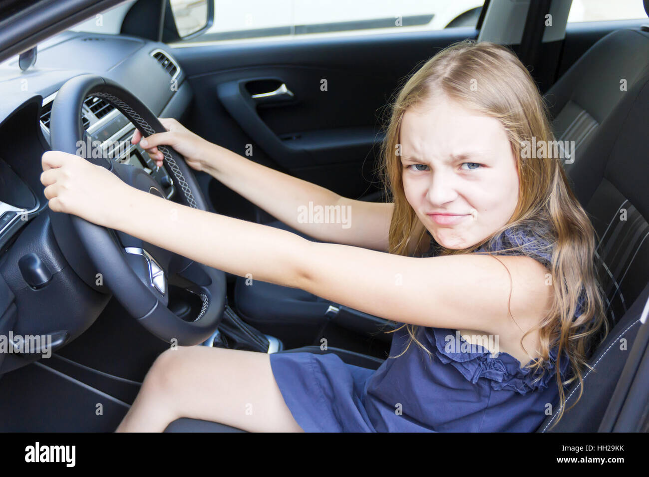 Cute blonde hair girl hi-res stock photography and images - Alamy