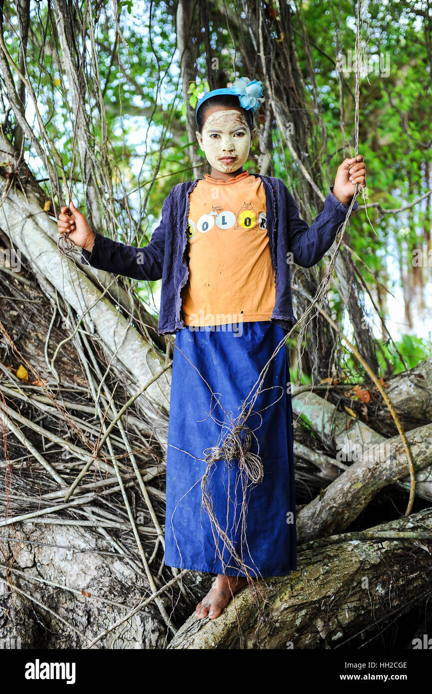 Faces of Sea Gypsy children Stock Photo - Alamy