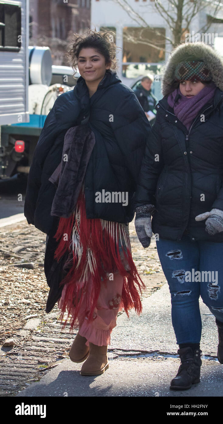 Zendaya heading to the movie set 'The Greatest Showman' on an ...