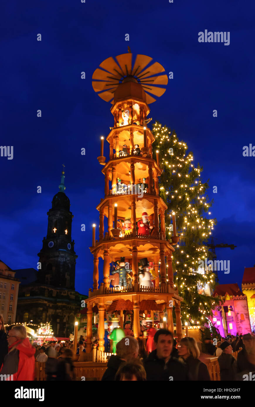 Dresden: Christmas market Striezelmarkt at the Altmarkt, church ...