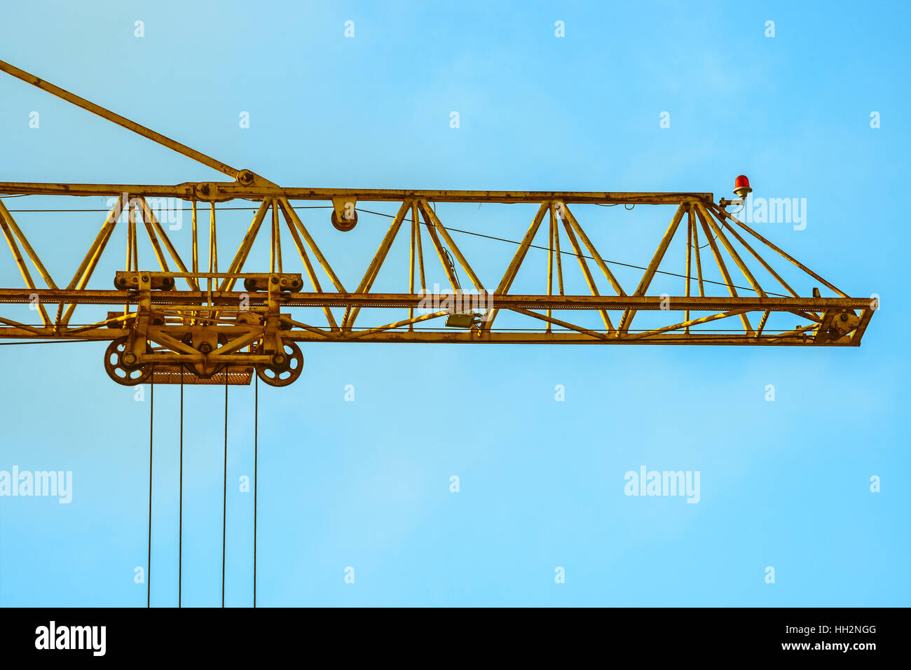 Lifting derrick hi-res stock photography and images - Alamy