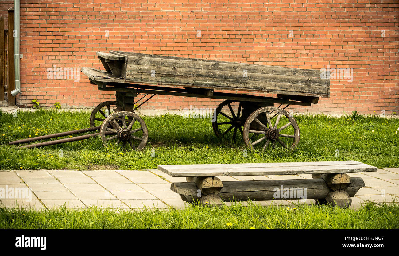 Rural country yard hi-res stock photography and images - Alamy