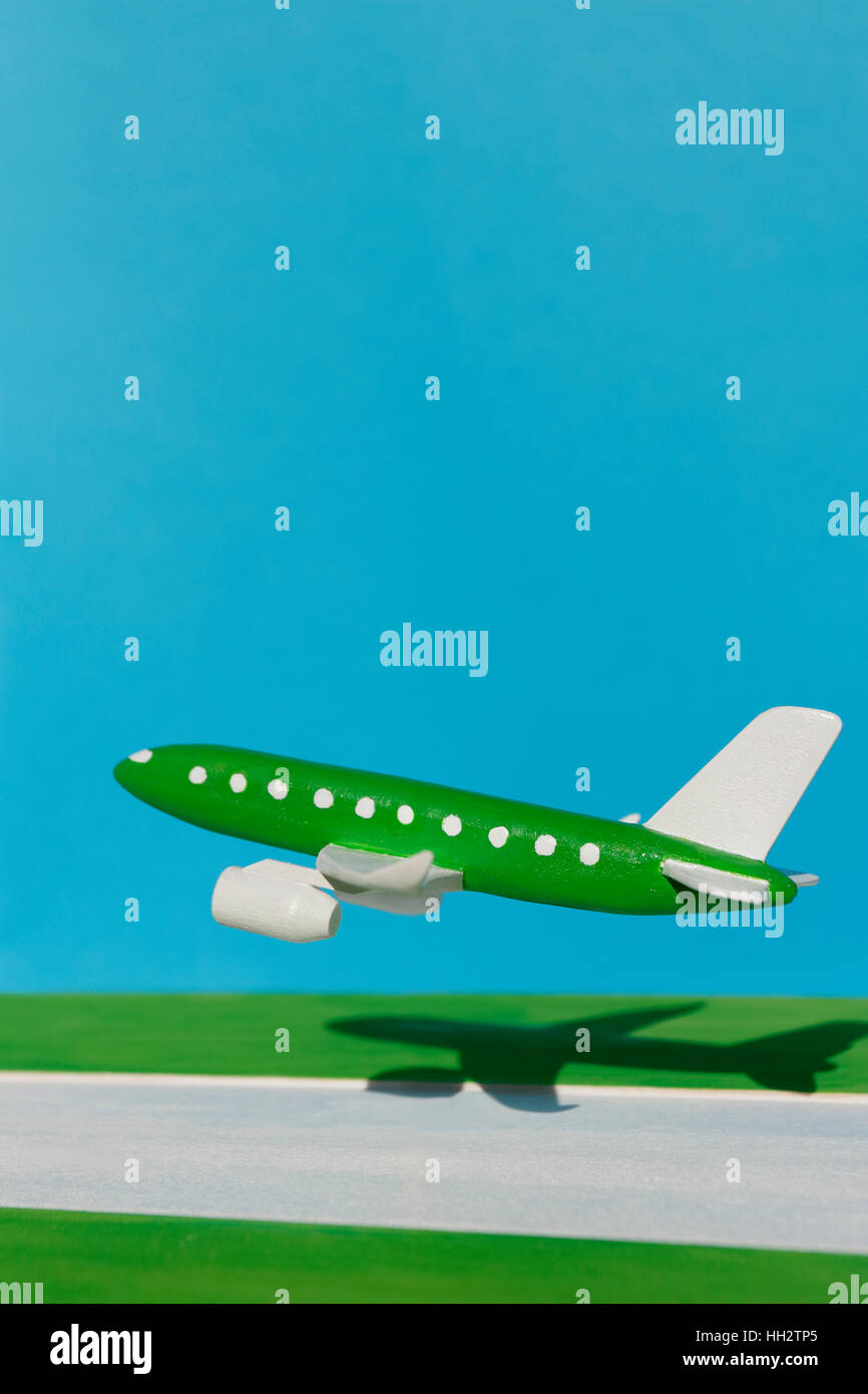 Model aircraft in miniature hi-res stock photography and images - Alamy