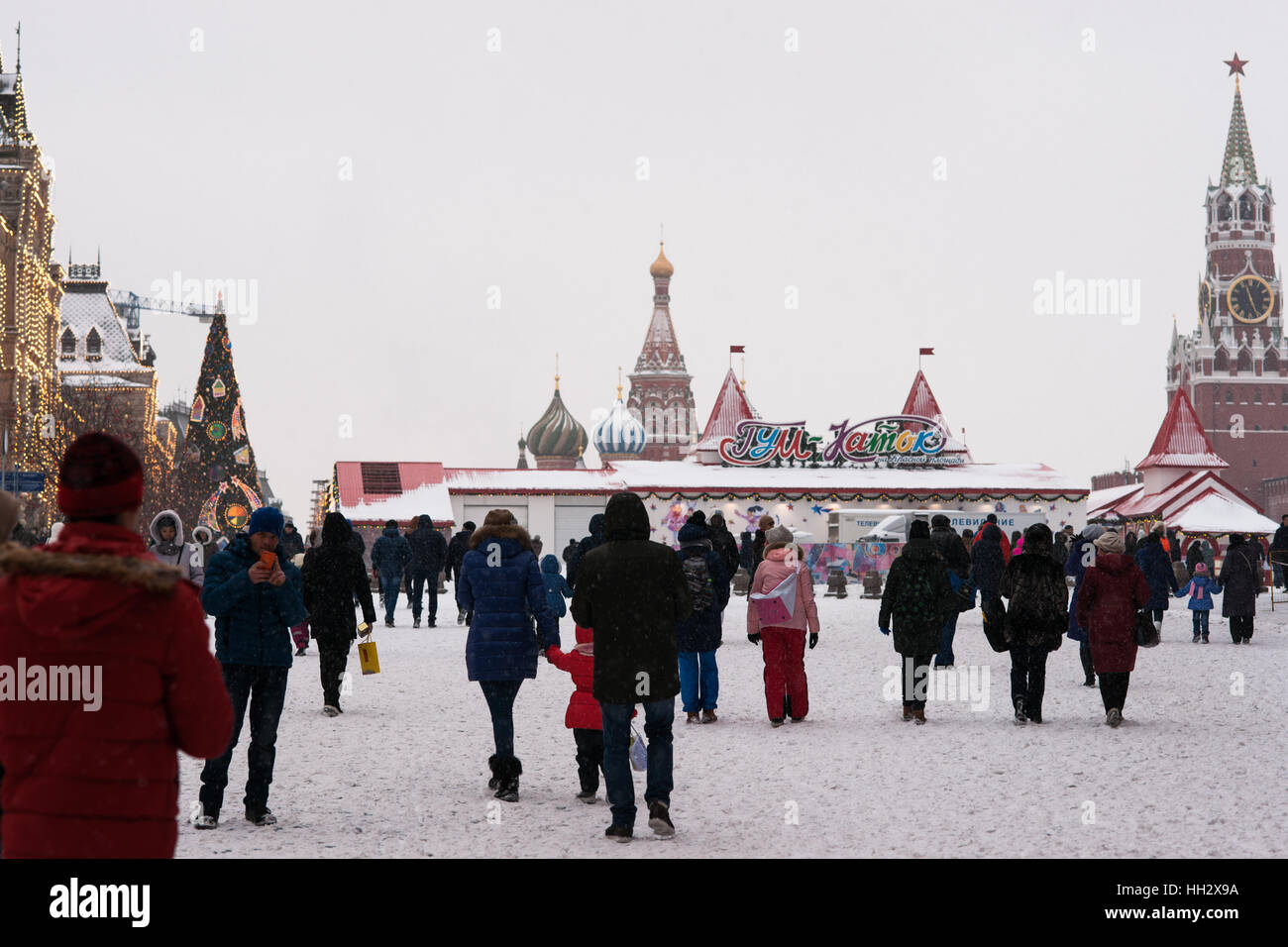 Moscow, Russia. Sunday, January 15, 2017. Entering Red Square. St ...