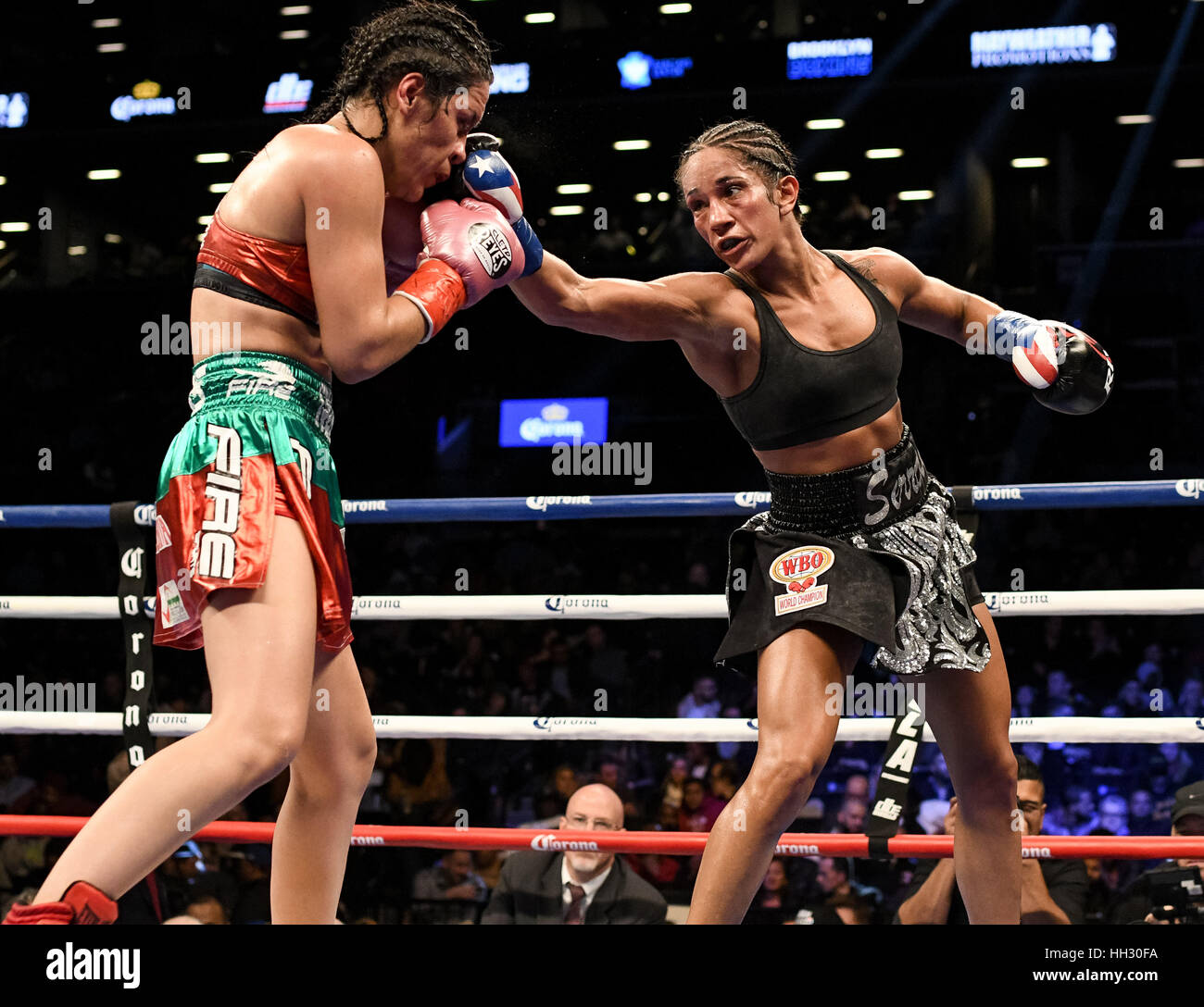 Amanda serrano boxing hi-res stock photography and images - Alamy