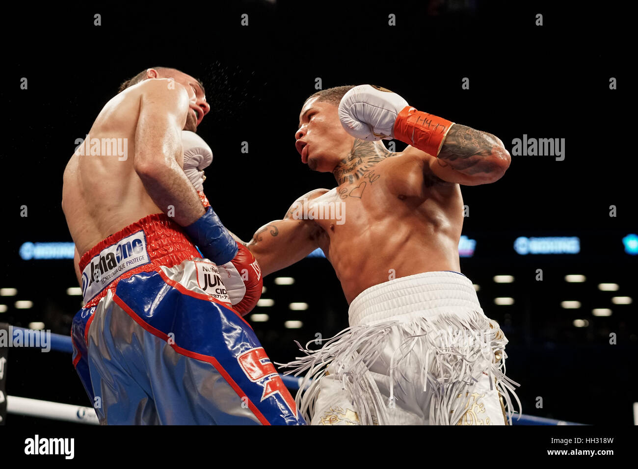 Jose pedraza boxing hi-res stock photography and images - Alamy