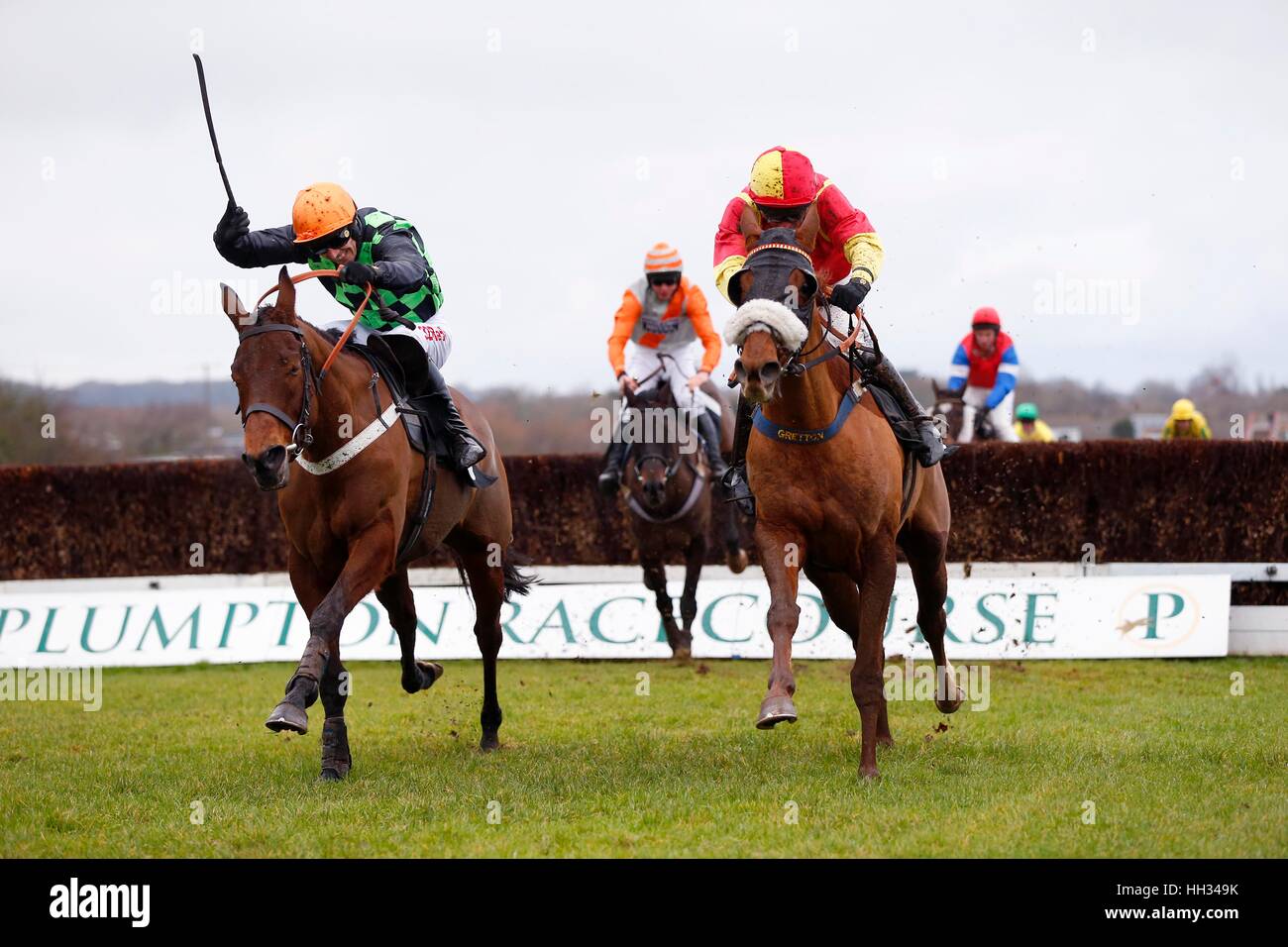 National hunt racing hi-res stock photography and images - Alamy