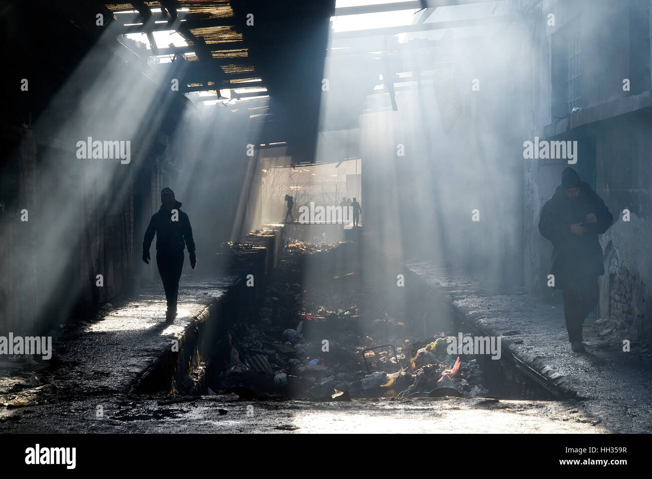 Belgrade, Serbia. 15th Jan, 2017. Thousands of Afghan migrants are ...