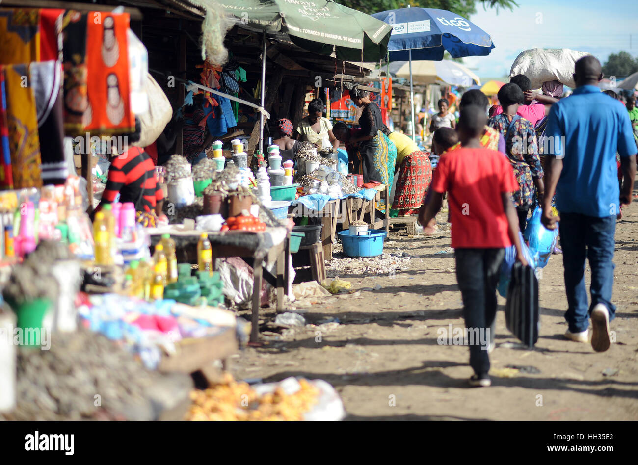 Lusaka, Zambia. 11th Mar, 2016. View of the Soweto market near the ...
