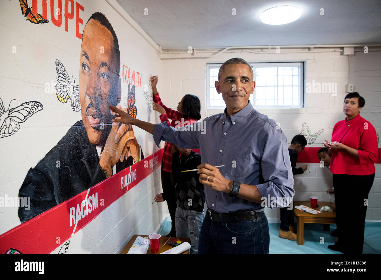 Washington, USA. 16th January, 2017.US President Barack Obama and First ...