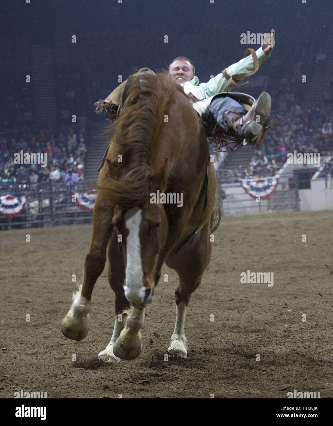 Denver, USA. 16th Jan, 2017. Bareback Rider Pascal Isabelle of AB ...