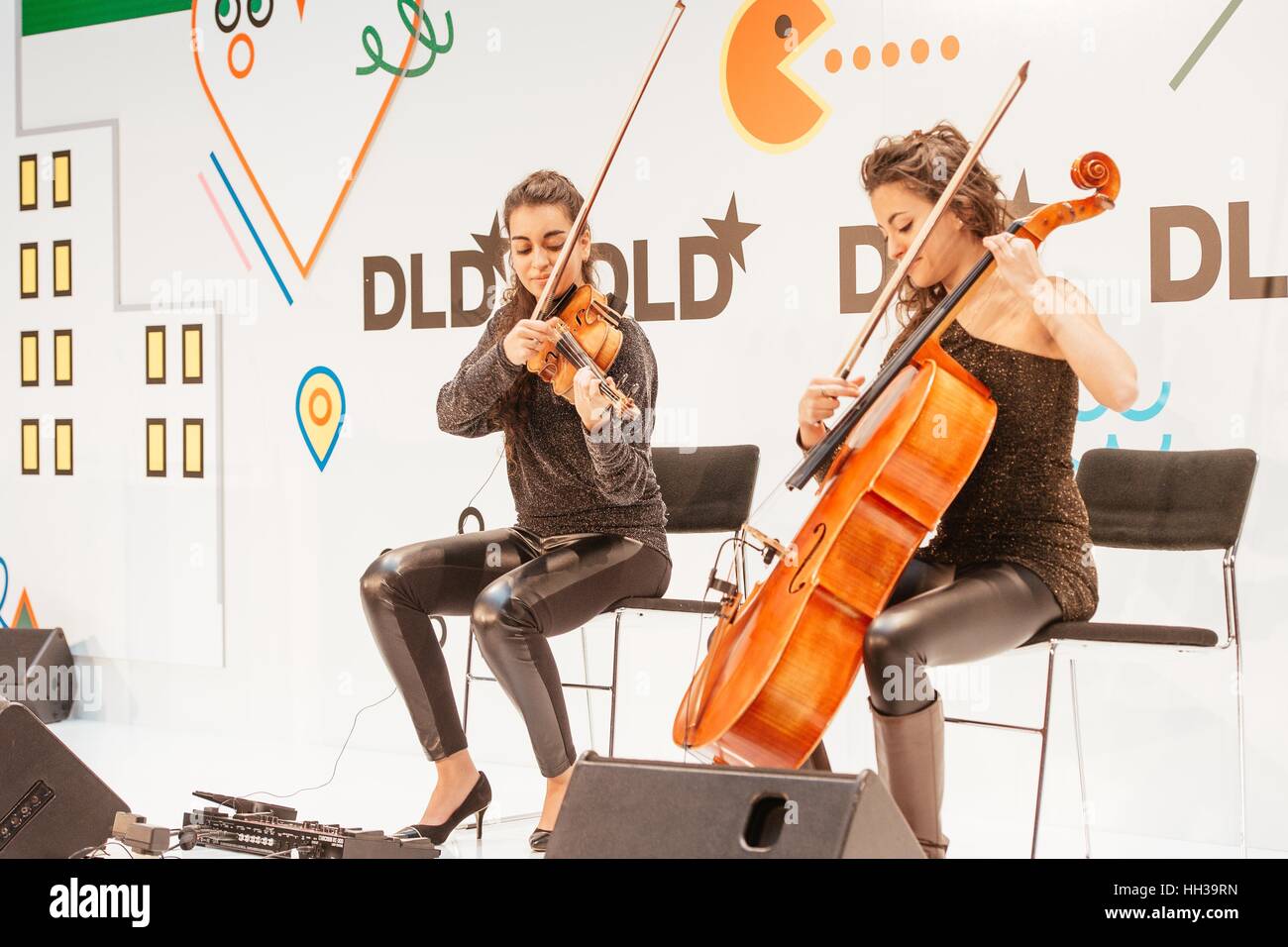 Munich, Germany. 16th Jan, 2017. Musicians Laura (l.) and Sarah Ayoub ...