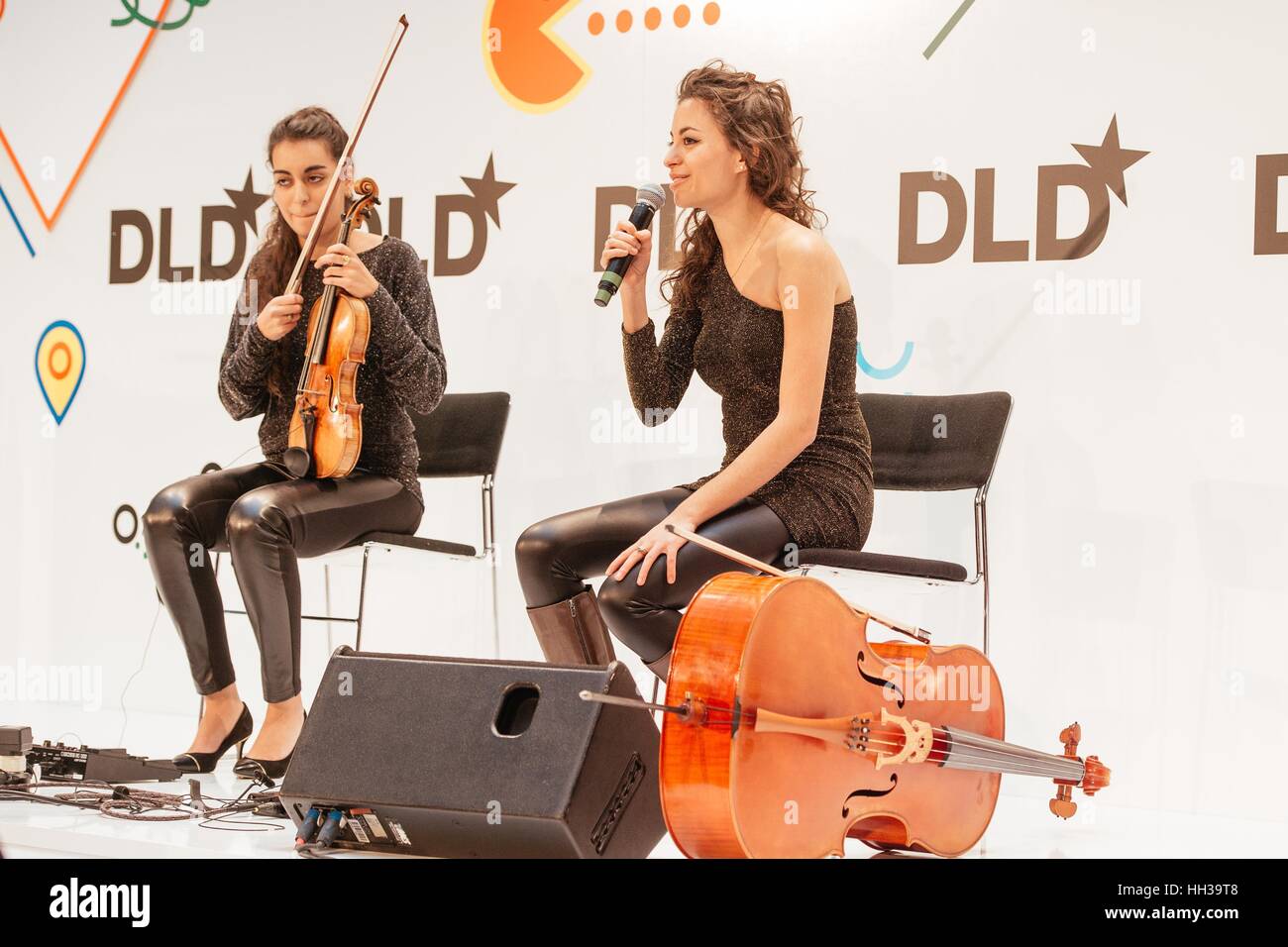 Munich, Germany. 16th Jan, 2017. Musicians Laura (l.) and Sarah Ayoub ...