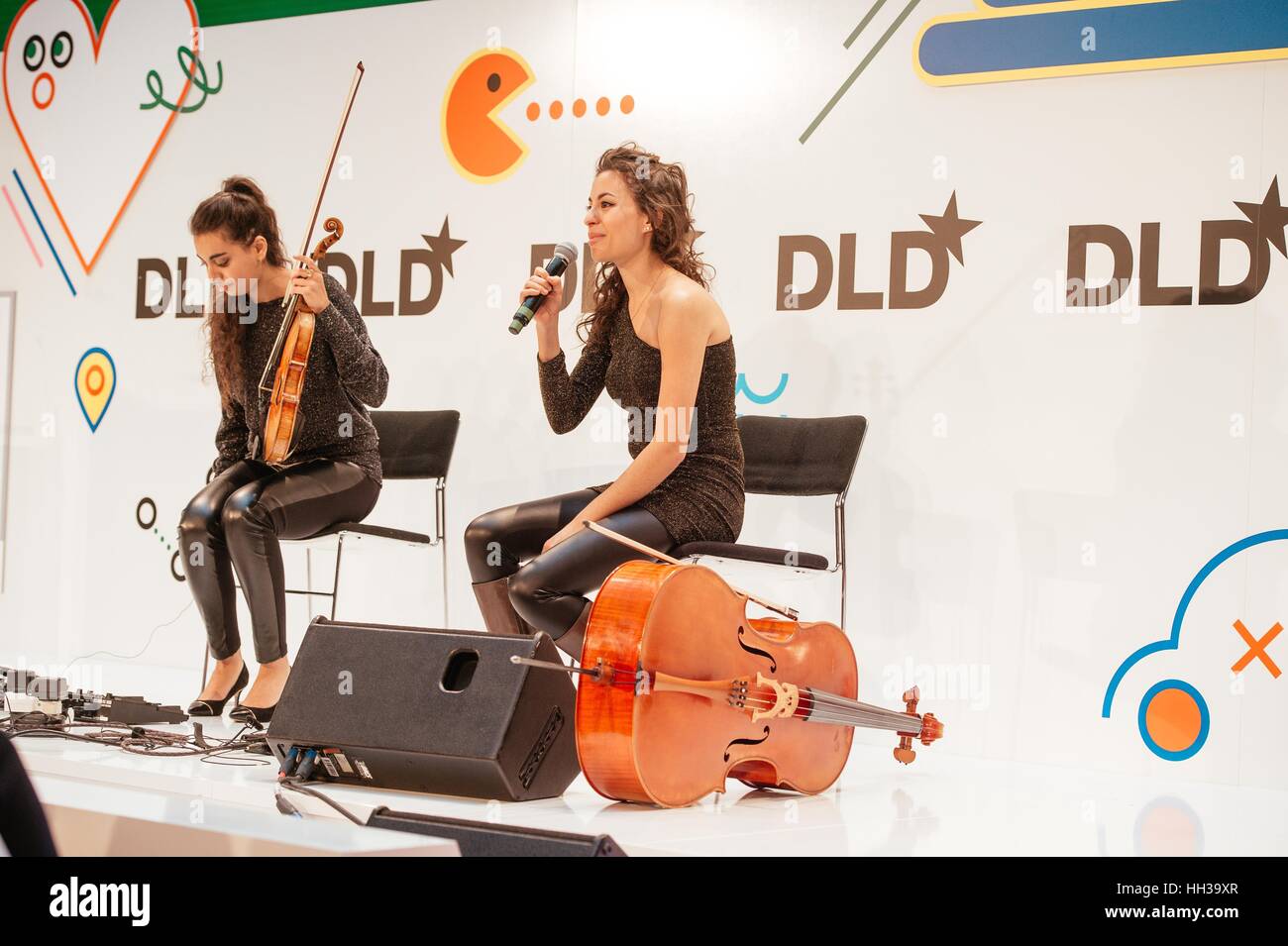 Munich, Germany. 16th Jan, 2017. Musicians Laura (l.) and Sarah Ayoub ...