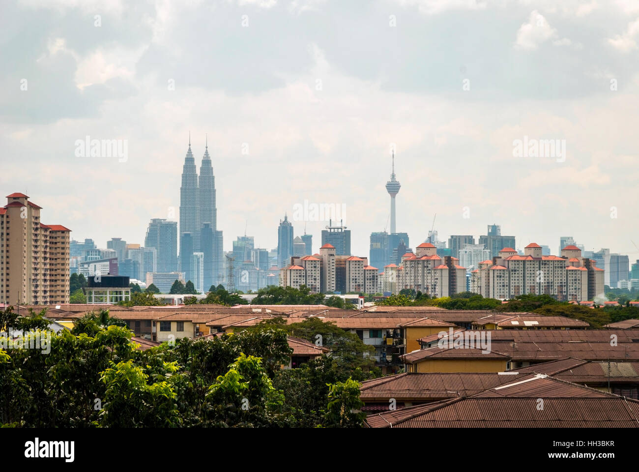 Kuala lumpur skyline hi-res stock photography and images - Alamy