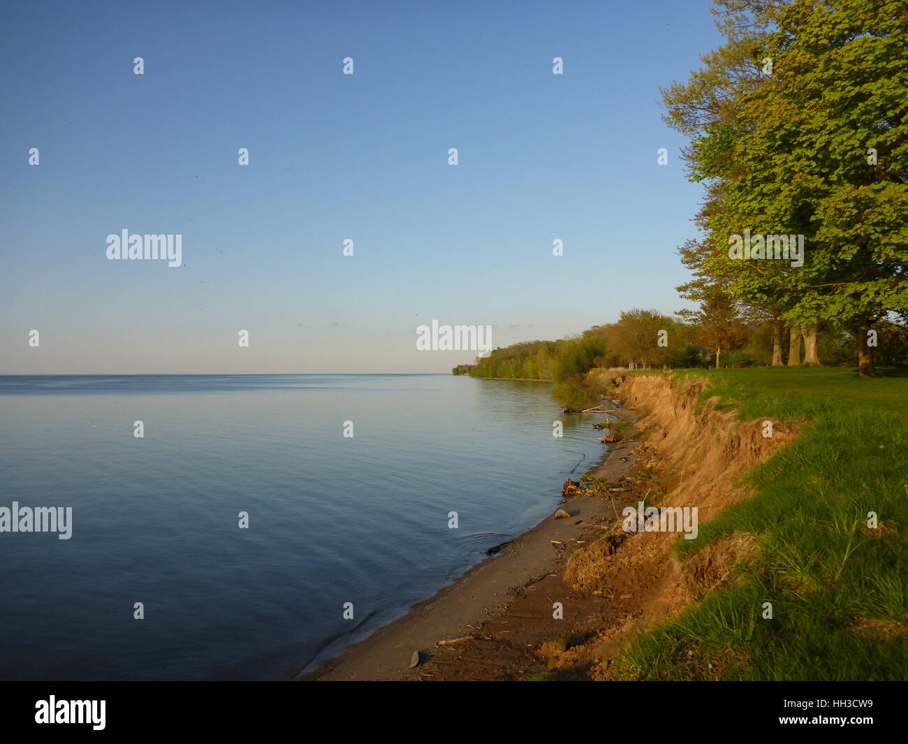 Lakeside of Lake Ontario in summer Stock Photo - Alamy