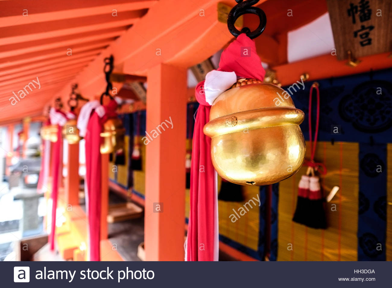 Japanese Temple Roof Stock Photos & Japanese Temple Roof Stock Images ...