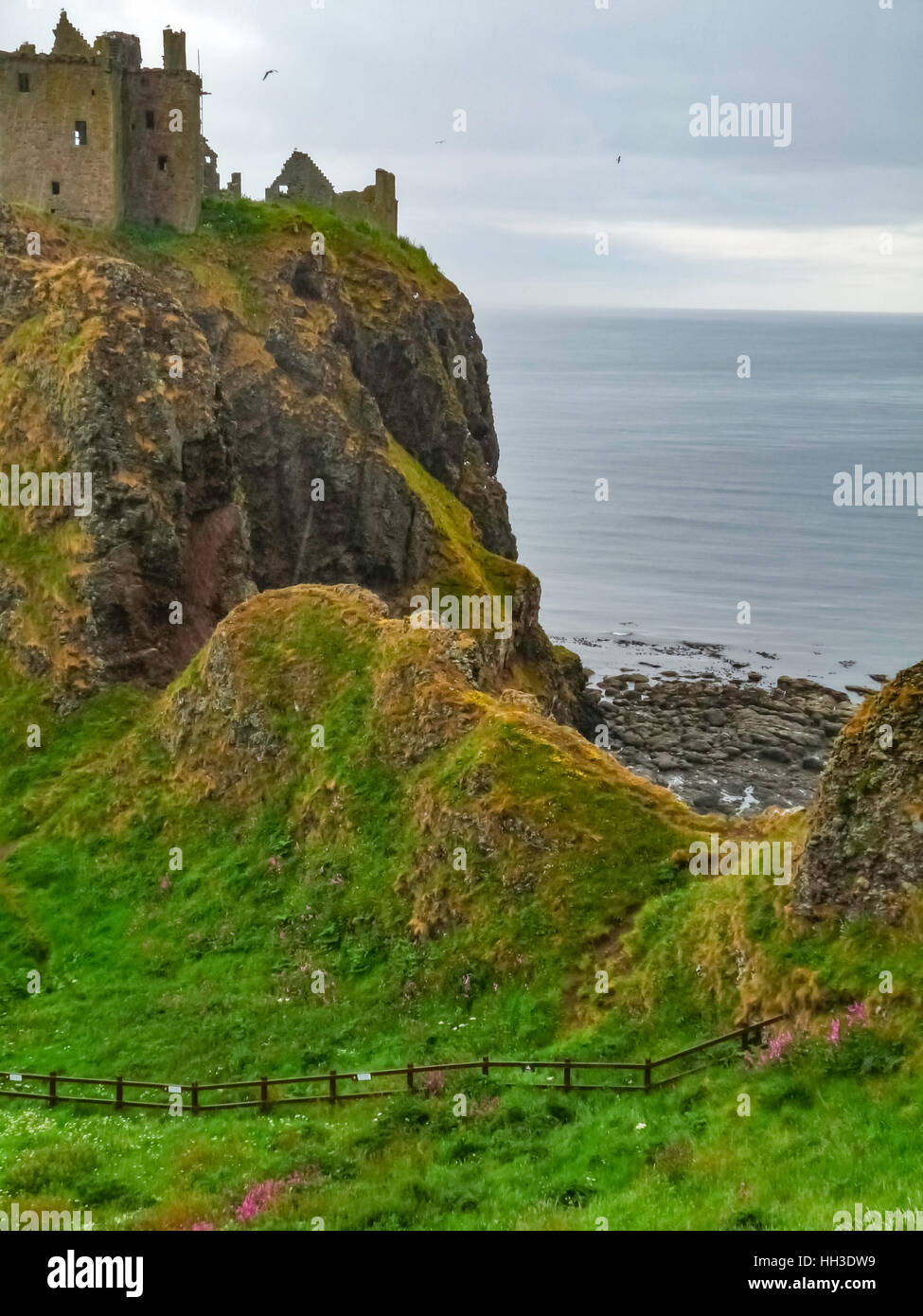 Dunnottar Castle Ruins Stock Photo - Alamy