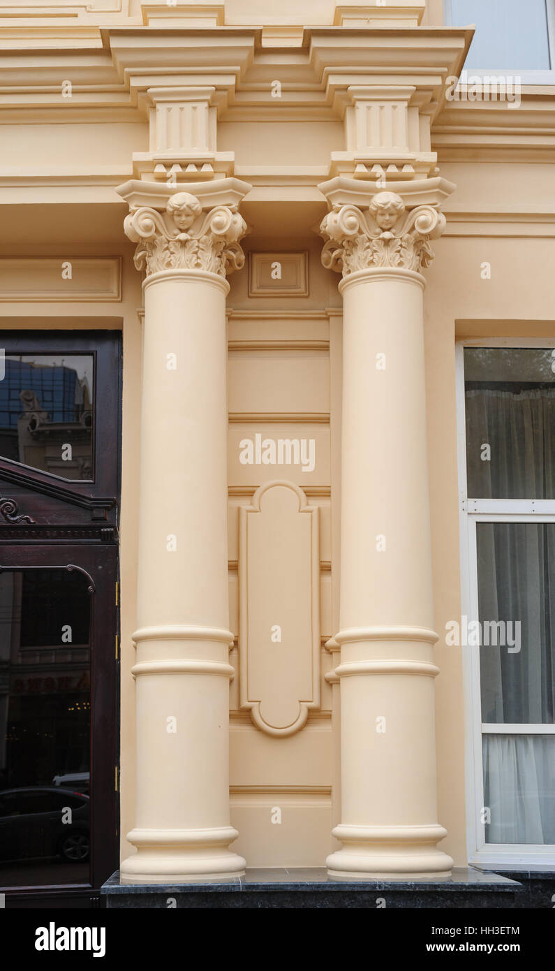 Baroque facade ancient building hi-res stock photography and images - Alamy