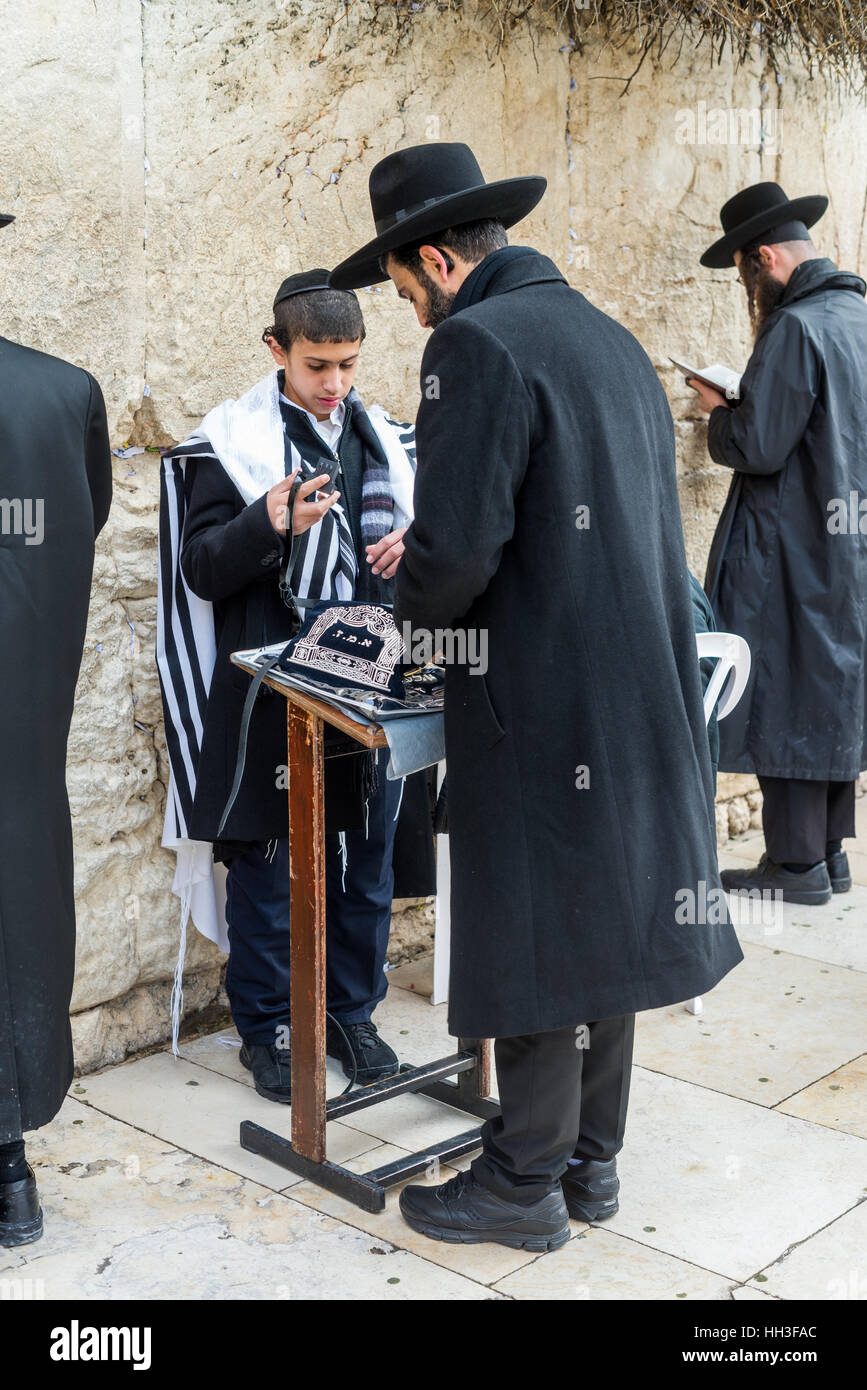 Hasidic Jews praying at the Western Wall, Jerusalem, Israel, Middle ...