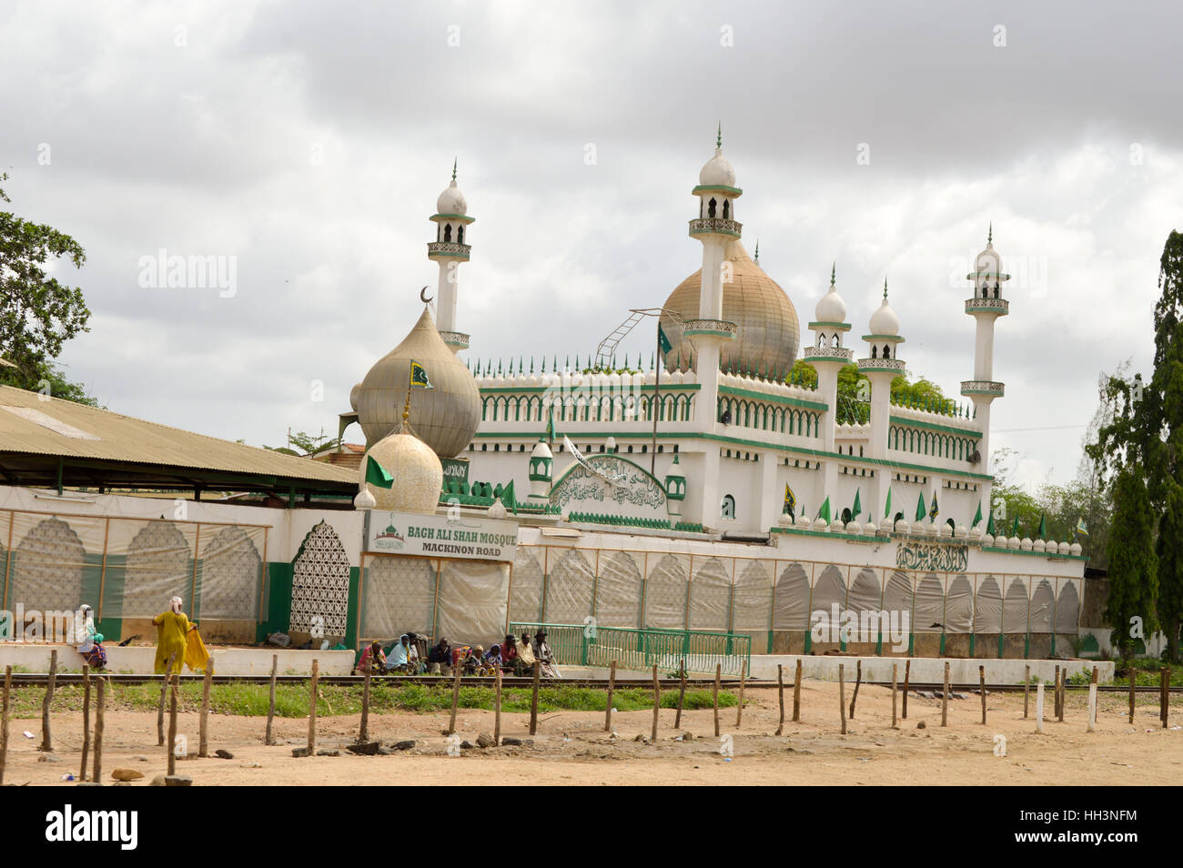 Mosque minaret mombasa hi-res stock photography and images - Alamy