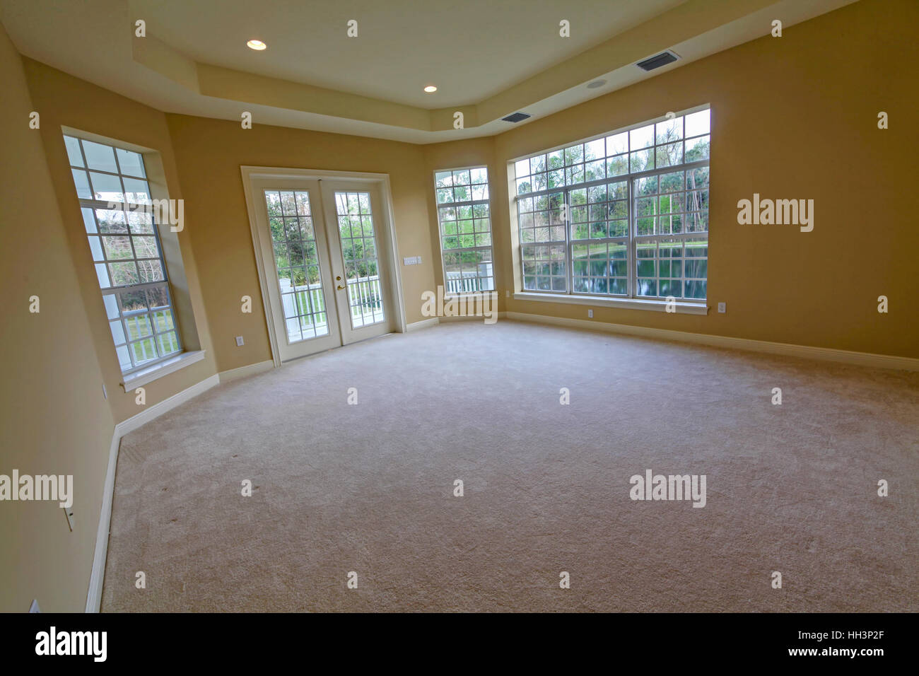 An interior shot of an empty room in a home Stock Photo - Alamy