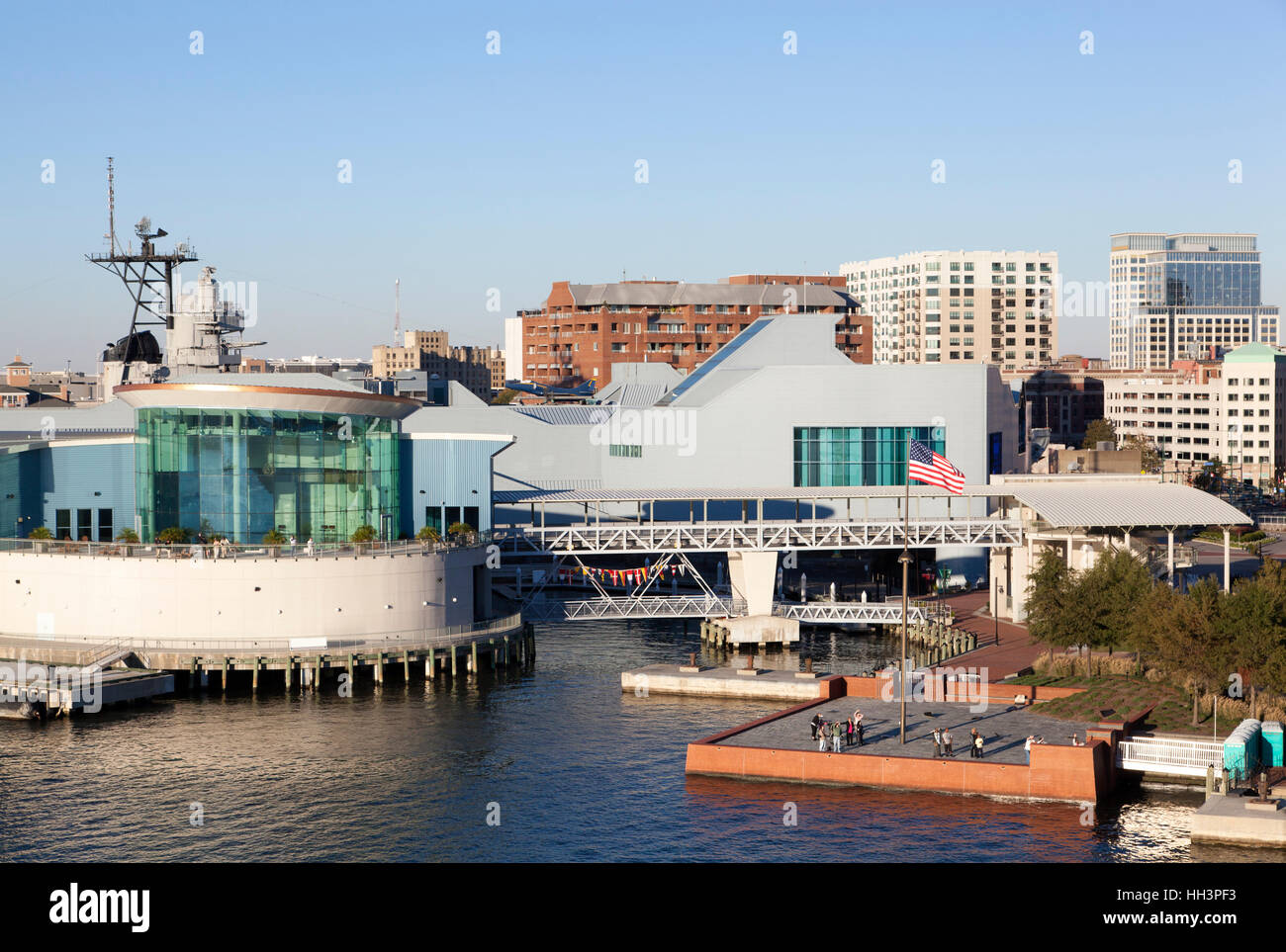 Norfolk virginia skyline hi-res stock photography and images - Alamy