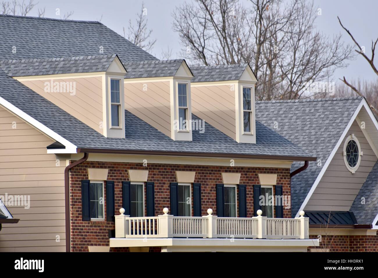 A luxury modern home in a new home community Stock Photo - Alamy