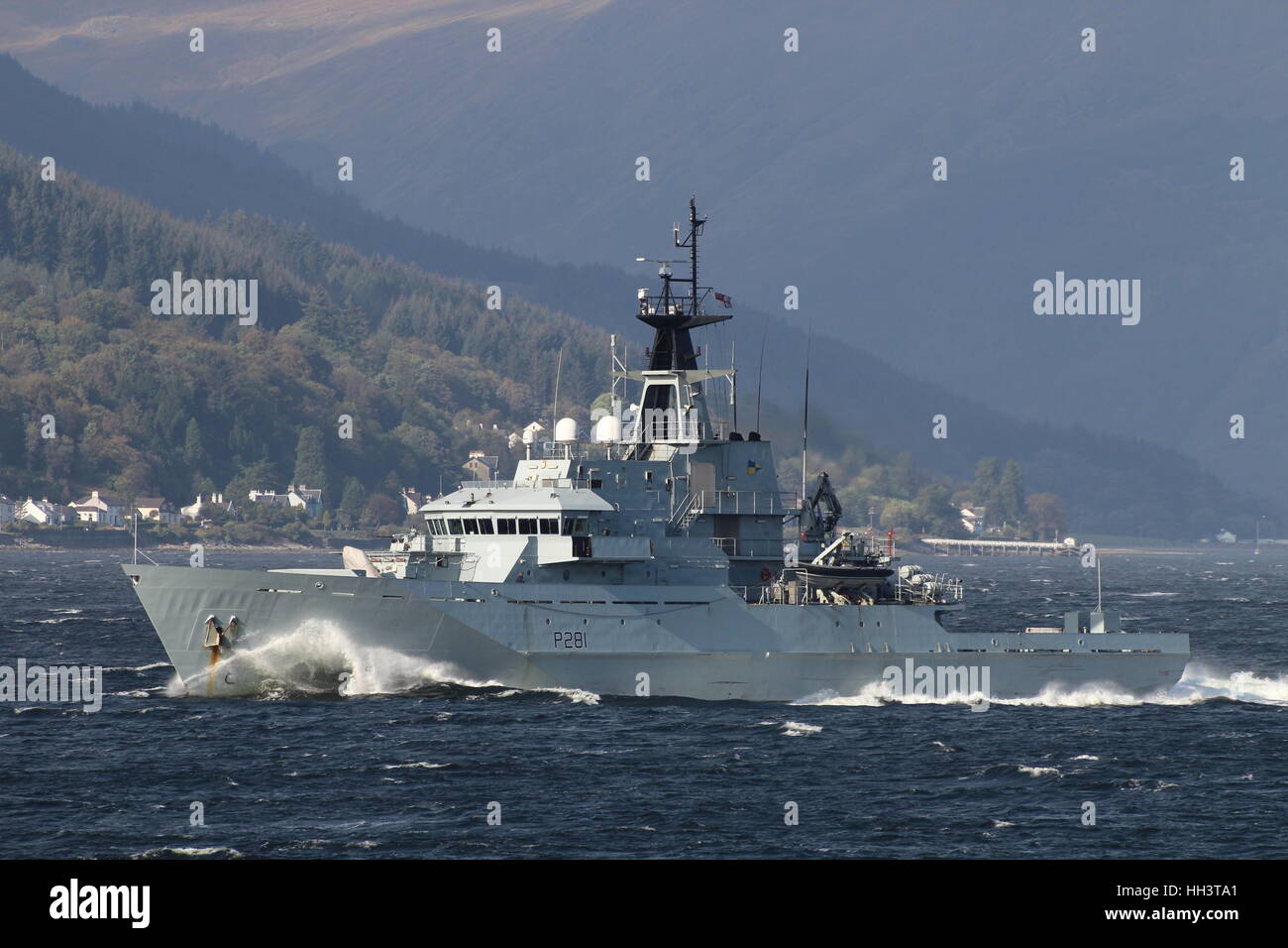 Hms tyne p281 river class patrol hi-res stock photography and images ...