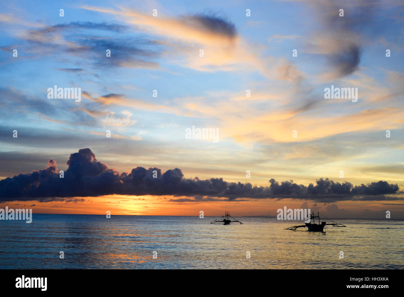 Sunset at Diniwid Beach, Boracay, Philippines Stock Photo - Alamy