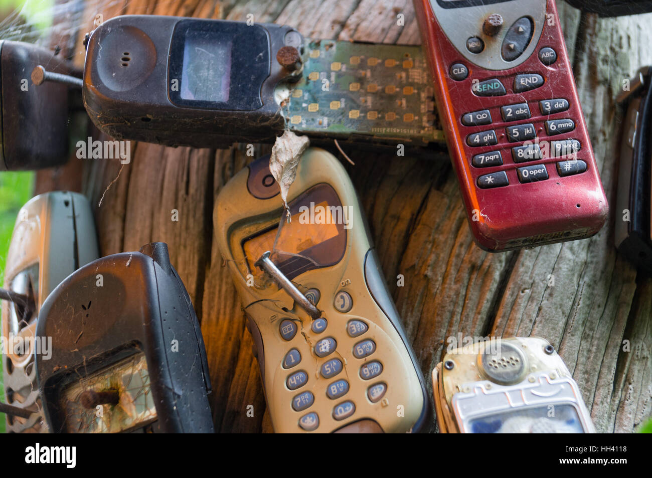 Used Mobile Cell Phones Stock Photos & Used Mobile Cell Phones Stock ...