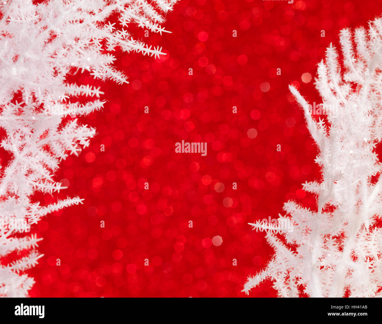 Snowflake background red hi-res stock photography and images - Alamy