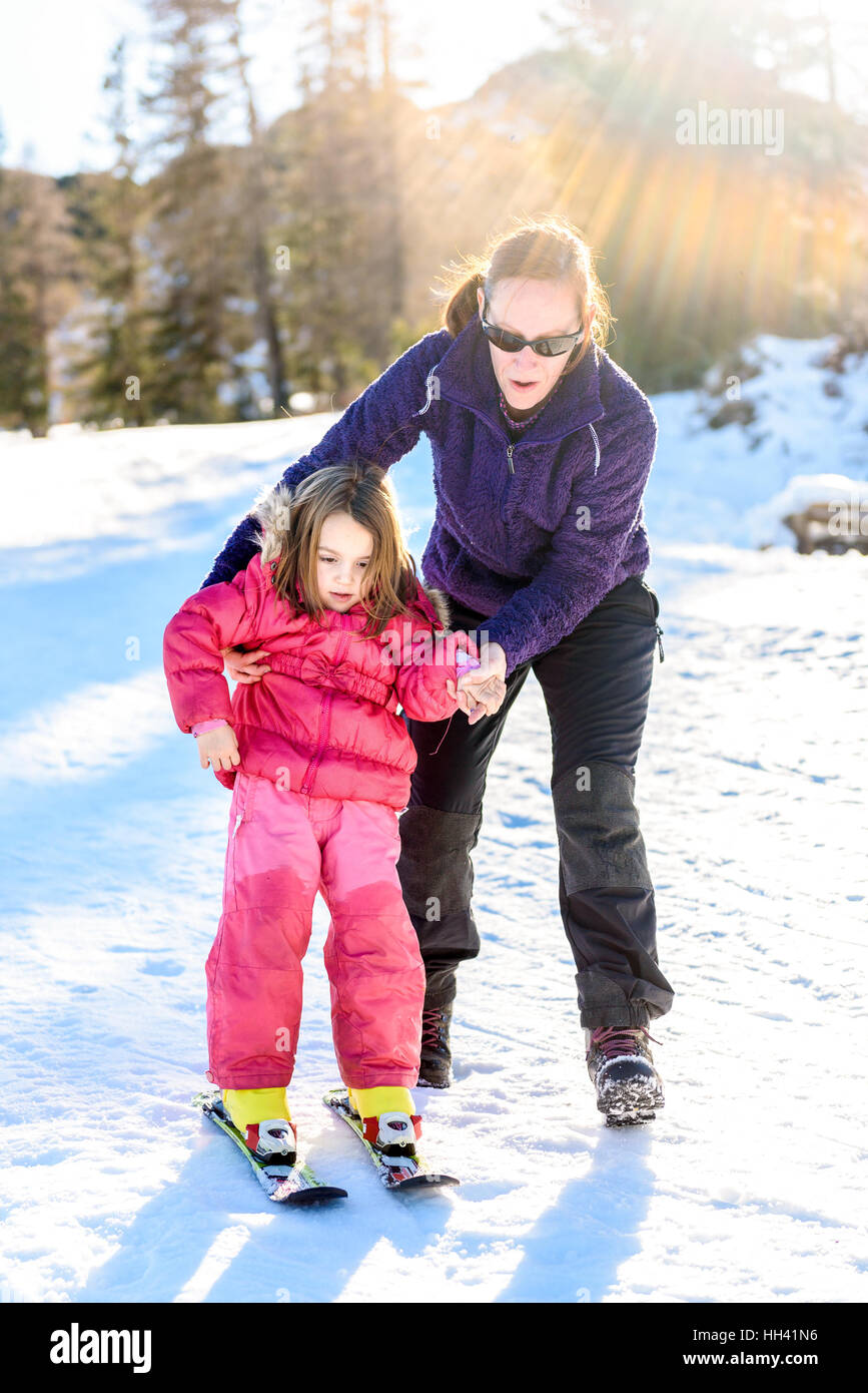 Skiing teaching teacher hi-res stock photography and images - Alamy