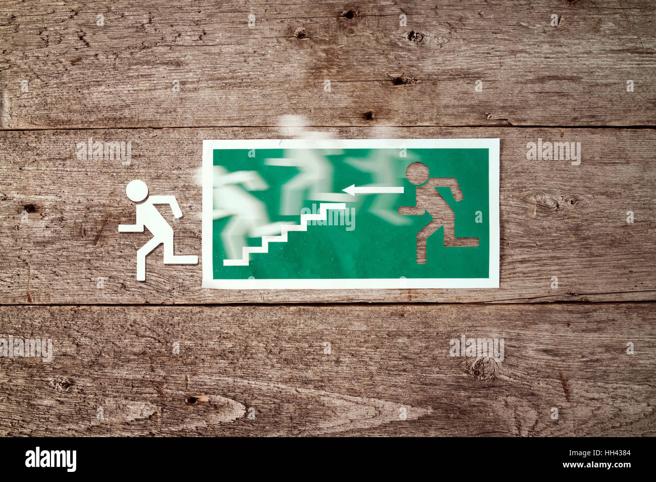 Running man emergency exit sign hi-res stock photography and images - Alamy