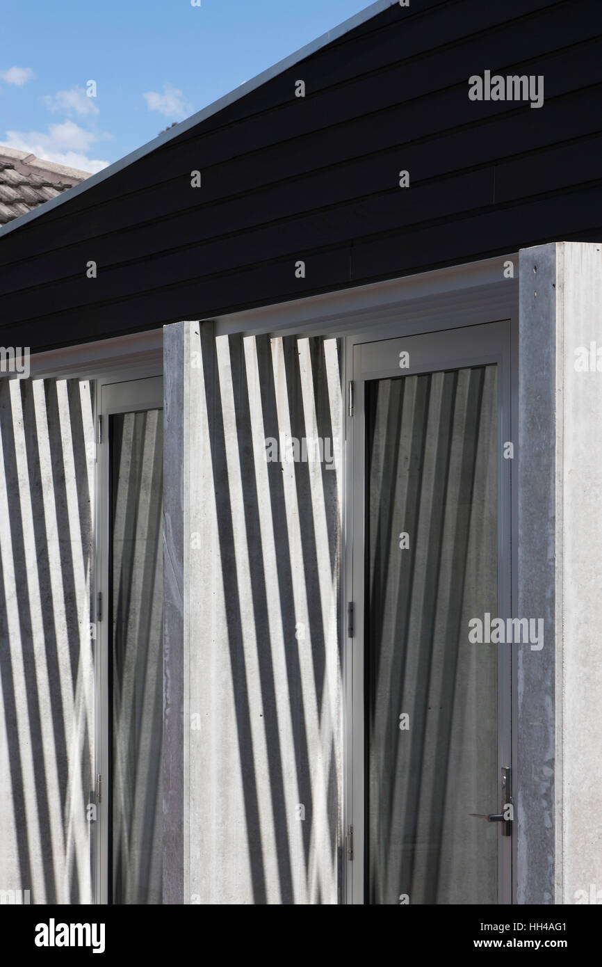 Detail of shadow cast by window eaves. Berkeley House Heidelberg ...