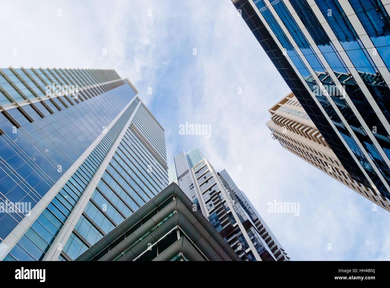 Metropolis skyscraper hi-res stock photography and images - Alamy