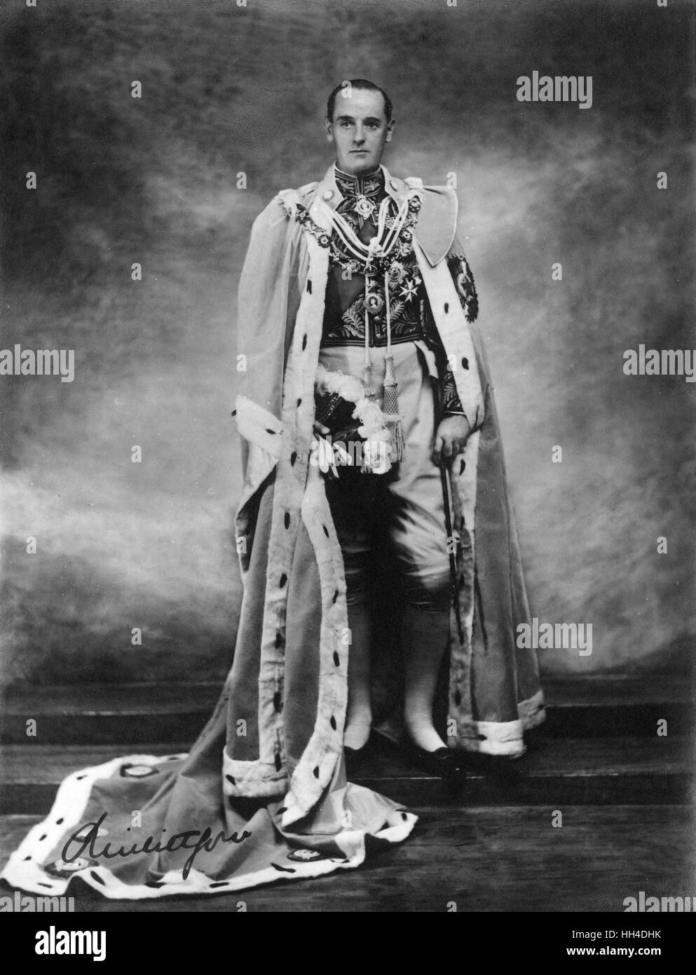 Victor alexander john hope Black and White Stock Photos & Images - Alamy