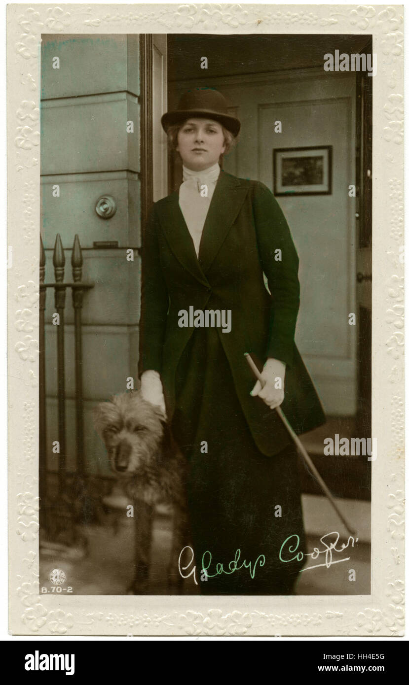 Gladys cooper hi-res stock photography and images - Alamy