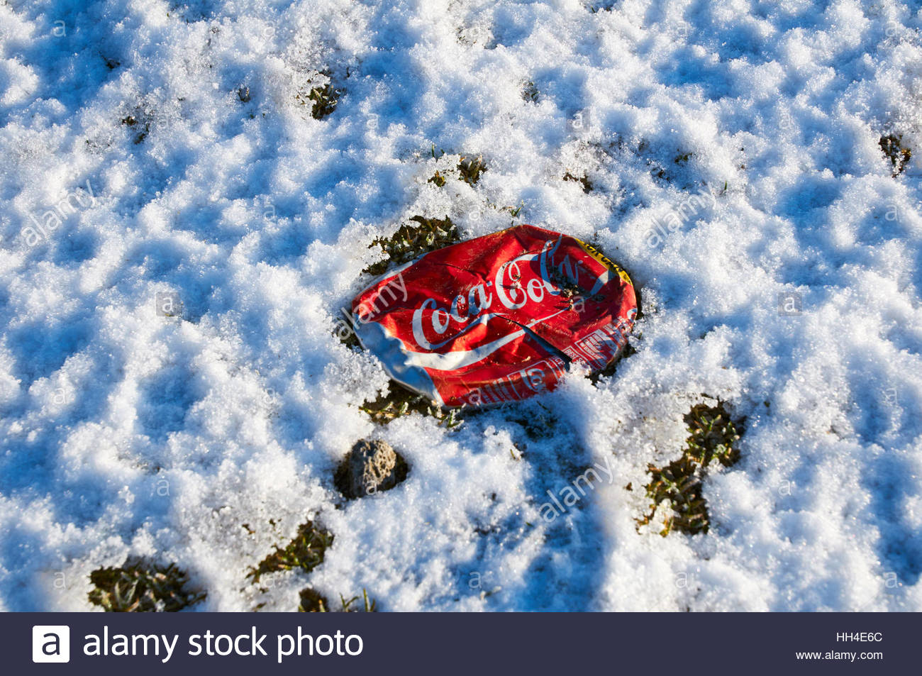 Coca Cola Coke Tin Can High Resolution Stock Photography and Images - Alamy