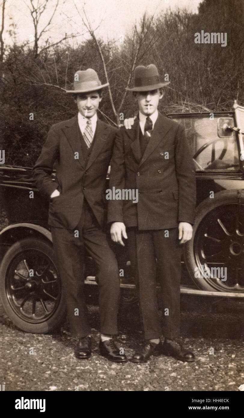 1920s men in suits hi-res stock photography and images - Alamy