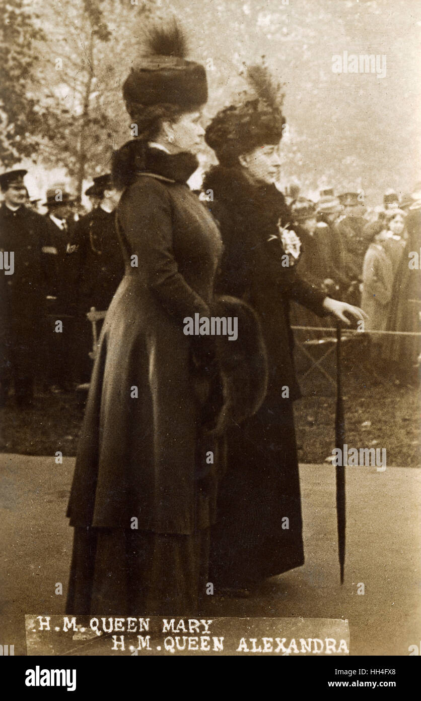 Queen Mary and the Dowager Queen Alexandra Stock Photo - Alamy