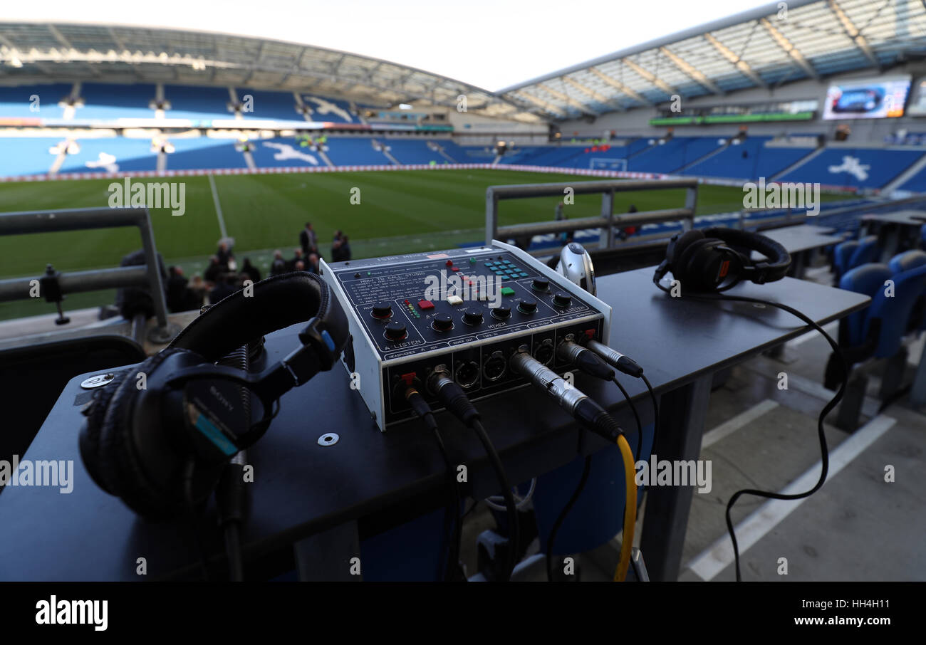 Football microphone ampics hi-res stock photography and images - Alamy