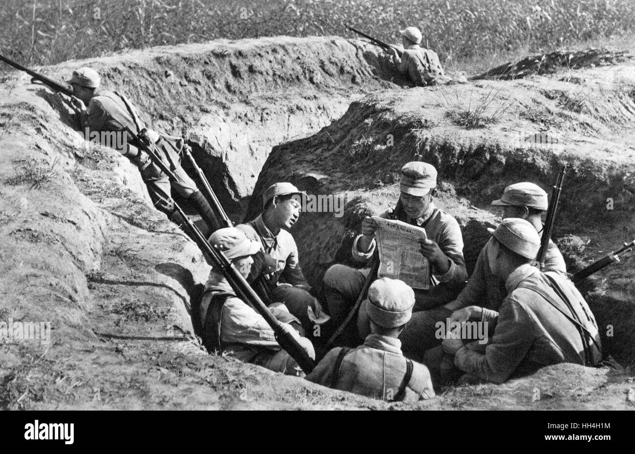 Soldiers rifle exercise hi-res stock photography and images - Alamy