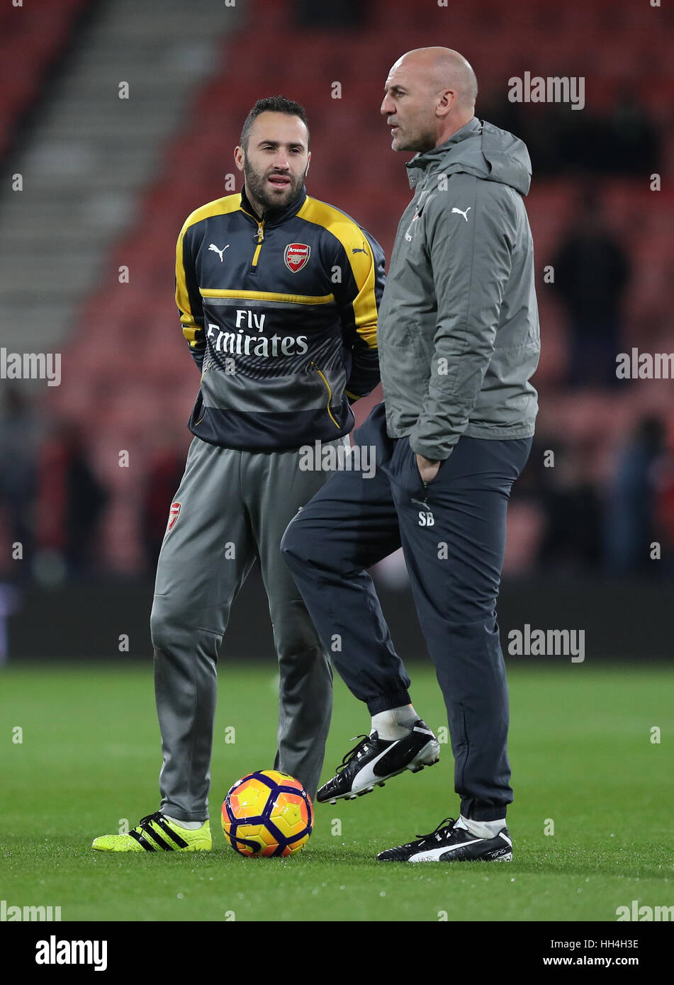 Arsenal assistant manager steve bould hi-res stock photography and ...