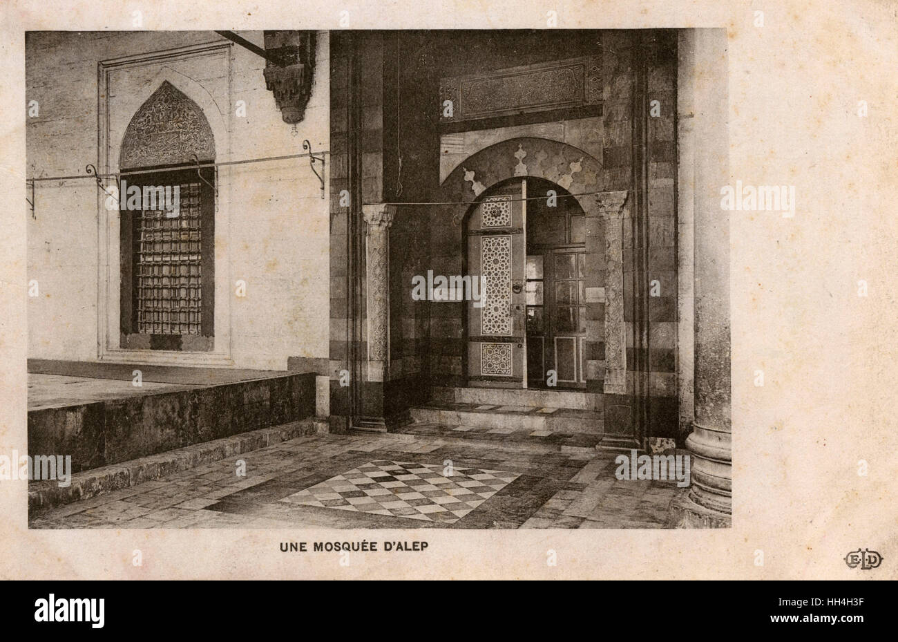 Syrian tiles hi-res stock photography and images - Alamy