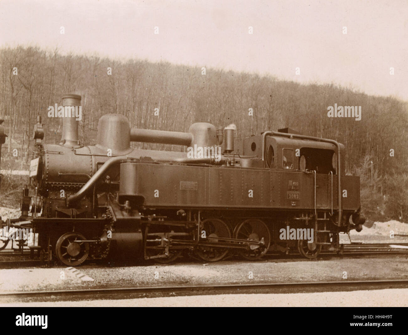 Steam locomotive engine tracks hi-res stock photography and images - Alamy