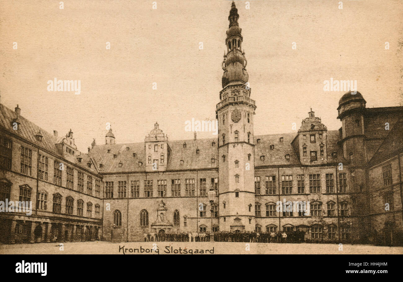 Kronborg castle courtyard hi-res stock photography and images - Alamy